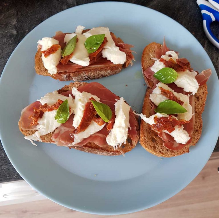 8 idées recettes rapides pour un plateau-télé gourmand et équilibré